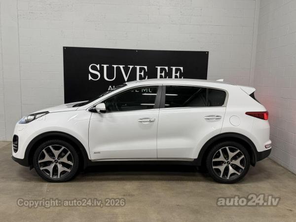 White Kia Sportage 2016 in Tallinn, with an engine capacity of 2.00 L and mileage of 142 thousand km for 13995 €, photo 4 on AUTOMOTO.COM.LV