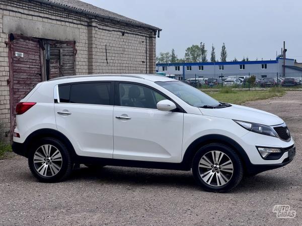 Balts Kia Sportage 2016 Kretinga, ar dzinēja tilpumu 2.40 L un nobraukumu 181 tūkst. km par 7500 €, foto 4 vietnē AUTOMOTO.COM.LV