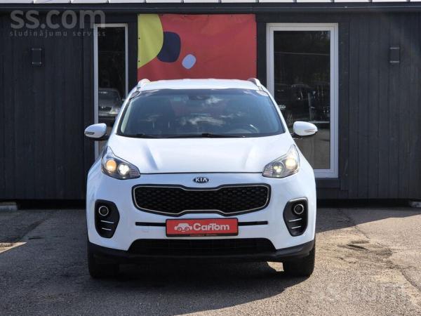 White Kia Sportage 2016 in Riga, with an engine capacity of 1.70 L and mileage of 213 thousand km for 8190 €, photo 2 on AUTOMOTO.COM.LV