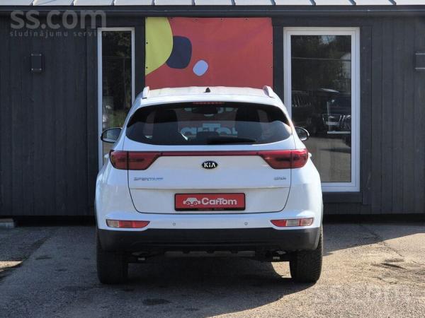 White Kia Sportage 2016 in Riga, with an engine capacity of 1.70 L and mileage of 213 thousand km for 8190 €, photo 5 on AUTOMOTO.COM.LV
