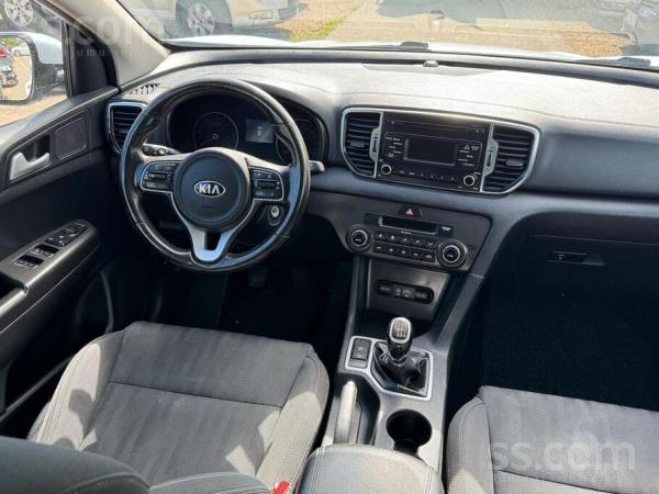 White Kia Sportage 2016 in Riga, with an engine capacity of 1.70 L and mileage of 213 thousand km for 8190 €, photo 8 on AUTOMOTO.COM.LV