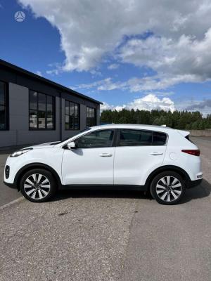 Balts Kia Sportage 2016 Panevēža, ar dzinēja tilpumu 1.69 L un nobraukumu 176 tūkst. km par 9400 €, foto 7 vietnē AUTOMOTO.COM.LV