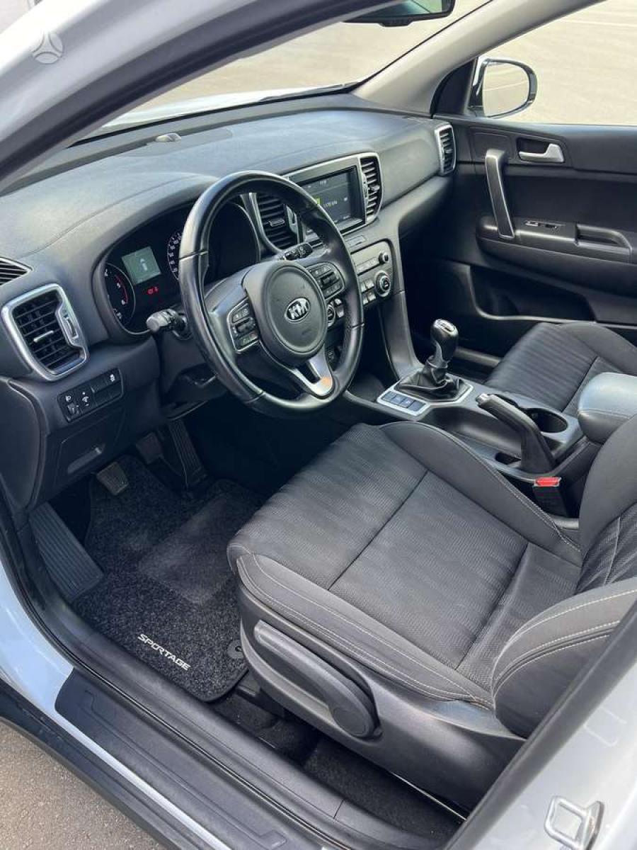 Balts Kia Sportage 2016 Panevēža, ar dzinēja tilpumu 1.69 L un nobraukumu 176 tūkst. km par 9400 €, foto 12 vietnē AUTOMOTO.COM.LV