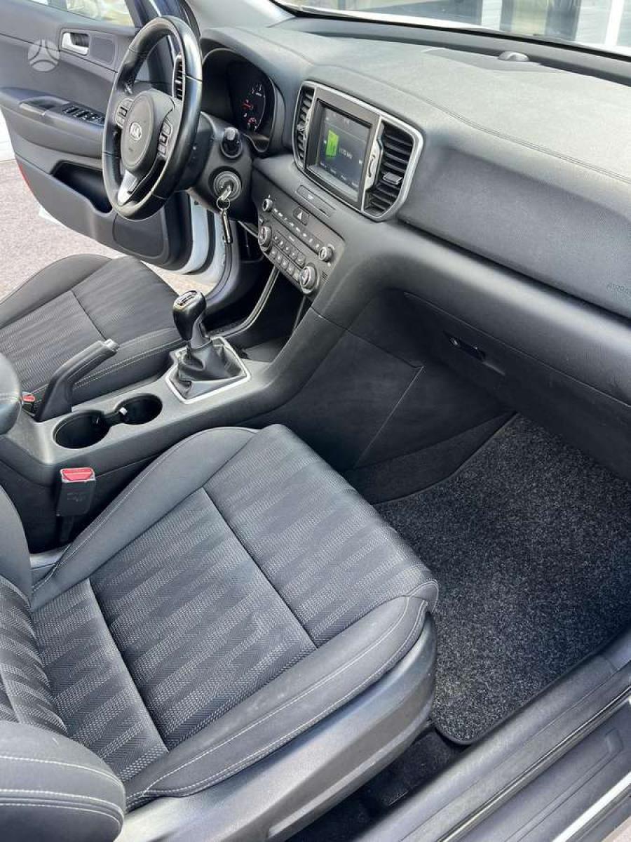 Balts Kia Sportage 2016 Panevēža, ar dzinēja tilpumu 1.69 L un nobraukumu 176 tūkst. km par 9400 €, foto 18 vietnē AUTOMOTO.COM.LV