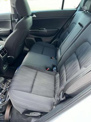 Balts Kia Sportage 2016 Panevēža, ar dzinēja tilpumu 1.69 L un nobraukumu 176 tūkst. km par 9400 €, foto 19 vietnē AUTOMOTO.COM.LV