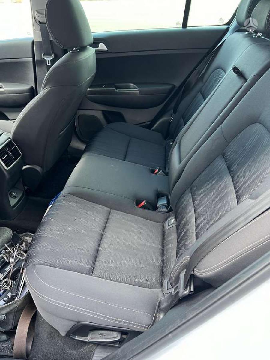 Balts Kia Sportage 2016 Panevēža, ar dzinēja tilpumu 1.69 L un nobraukumu 176 tūkst. km par 9400 €, foto 19 vietnē AUTOMOTO.COM.LV