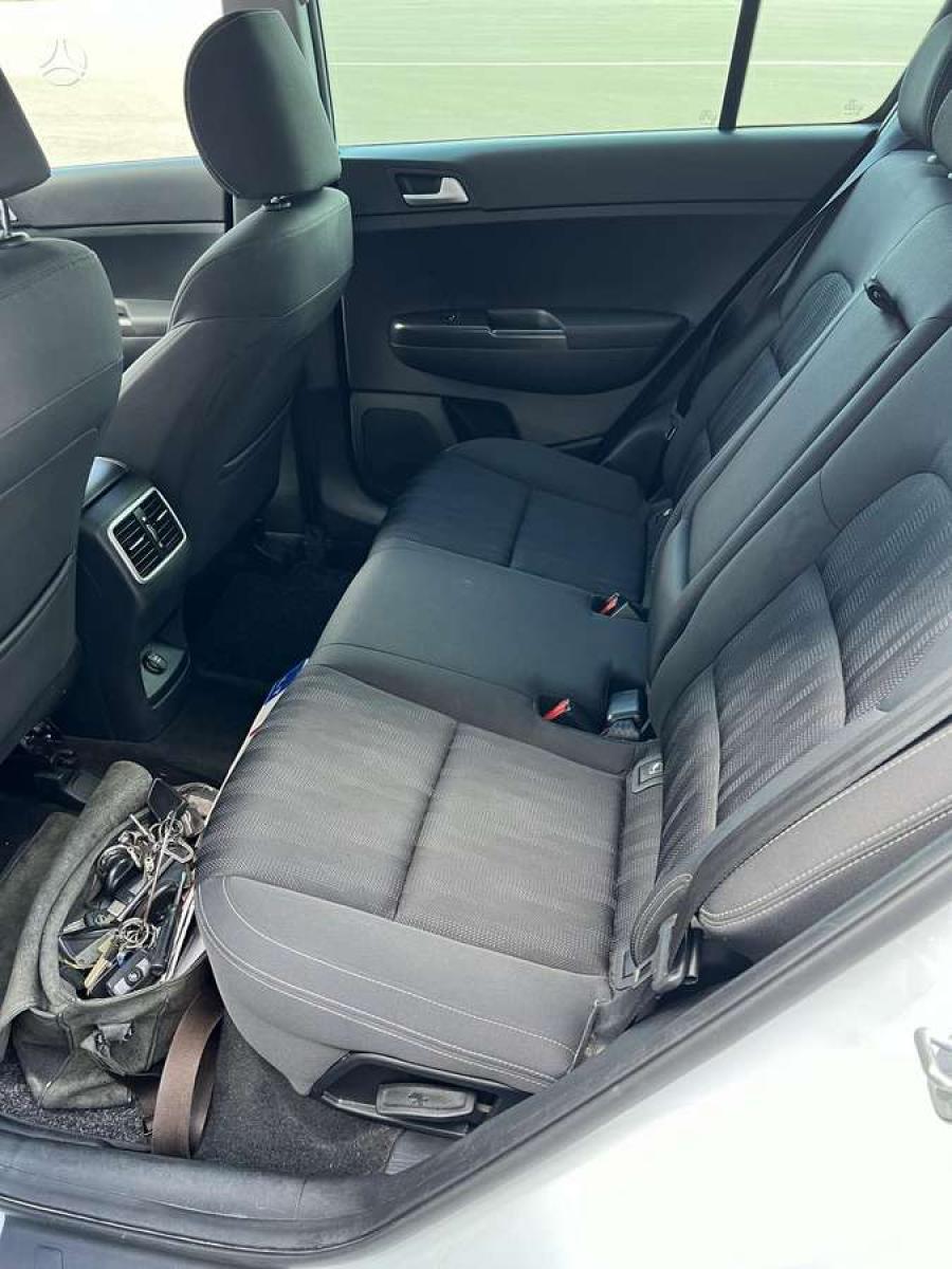 Balts Kia Sportage 2016 Panevēža, ar dzinēja tilpumu 1.69 L un nobraukumu 176 tūkst. km par 9400 €, foto 22 vietnē AUTOMOTO.COM.LV