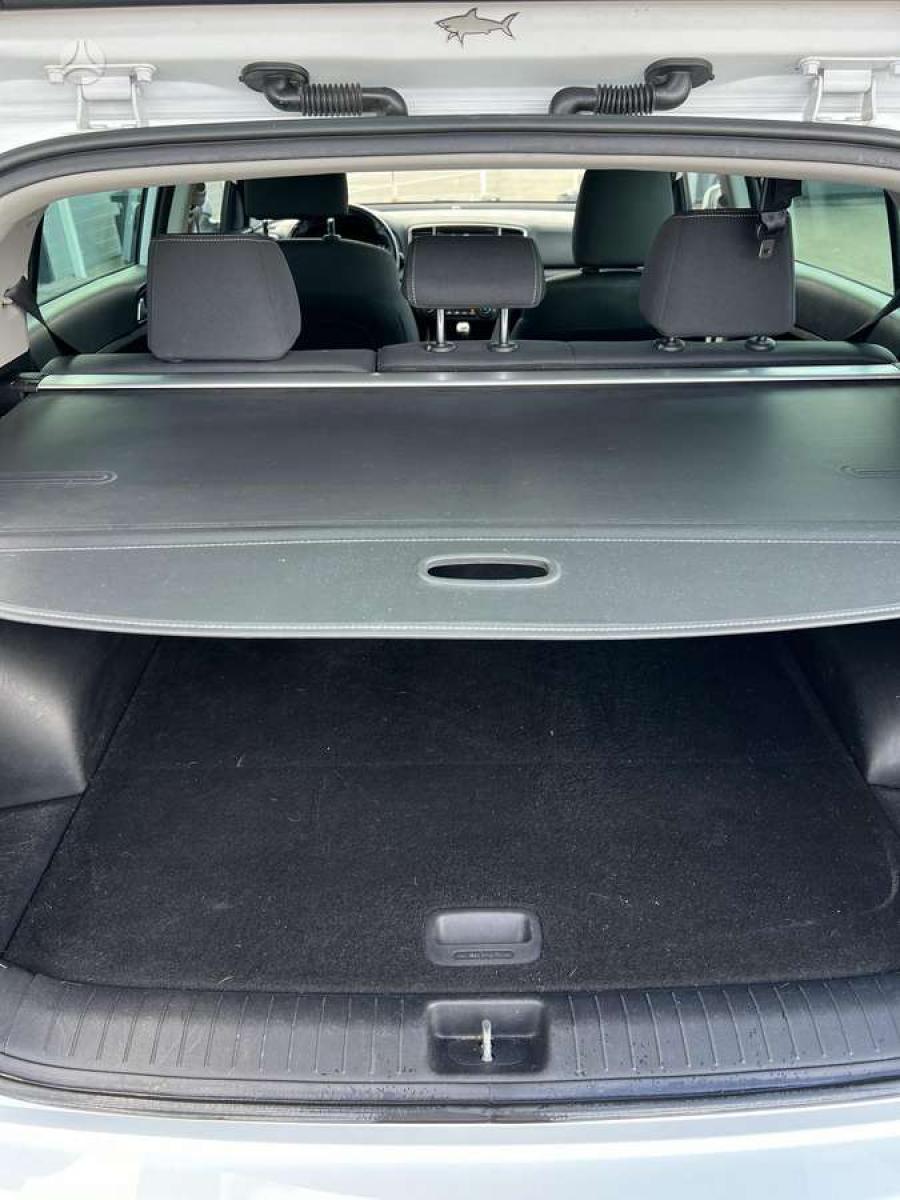 Balts Kia Sportage 2016 Panevēža, ar dzinēja tilpumu 1.69 L un nobraukumu 176 tūkst. km par 9400 €, foto 26 vietnē AUTOMOTO.COM.LV