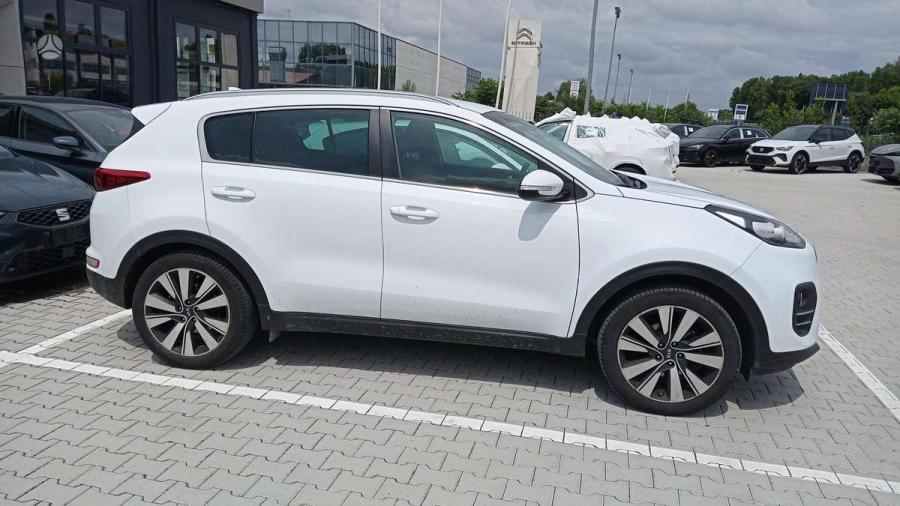 Balts Kia Sportage 2016 Panevēža, ar dzinēja tilpumu 1.69 L un nobraukumu 176 tūkst. km par 9400 €, foto 31 vietnē AUTOMOTO.COM.LV