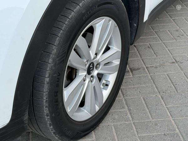 Белый Киа Sportage 2016 в Таураге, объемом двигателя 1.69 л и пробегом 175 тыс. км за 8800 €, фото 3 на AUTOMOTO.COM.LV