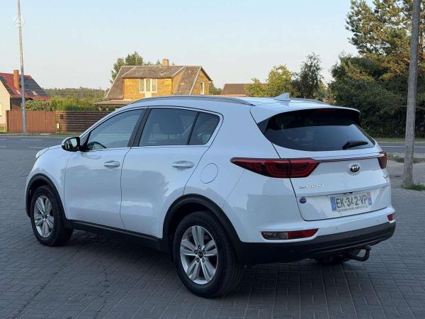 Белый Киа Sportage 2016 в Таураге, объемом двигателя 1.69 л и пробегом 175 тыс. км за 8800 €, фото 9 на AUTOMOTO.COM.LV