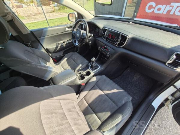 Balts Kia Sportage 2016 Rīga, ar dzinēja tilpumu 1.70 L un nobraukumu 213 tūkst. km par 7990 €, foto 9 vietnē AUTOMOTO.COM.LV