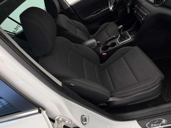 Balts Kia Sportage 2016 Viļņa, ar dzinēja tilpumu 1.69 L un nobraukumu 285 tūkst. km par 7900 €, foto 7 vietnē AUTOMOTO.COM.LV