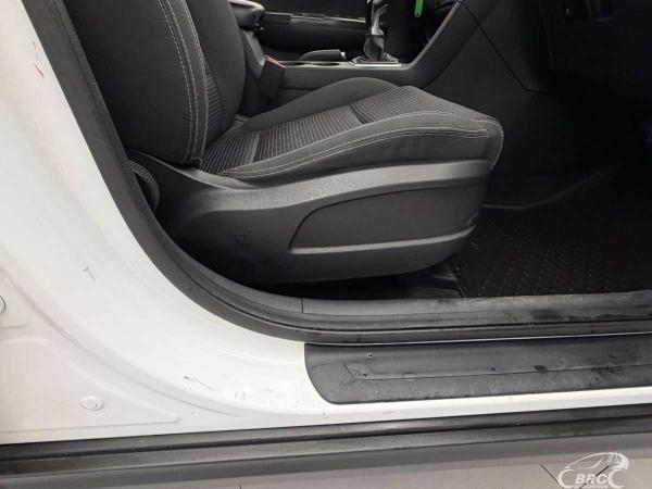 Balts Kia Sportage 2016 Viļņa, ar dzinēja tilpumu 1.69 L un nobraukumu 285 tūkst. km par 7900 €, foto 8 vietnē AUTOMOTO.COM.LV