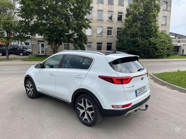 Kia Sportage 2016 Telšiai vietnē Balts Kia Sportage 2016 Telšiai, ar dzinēja tilpumu 1.59 L un nobraukumu 225 tūkst. km par 10700 €, foto 4 vietnē AUTOMOTO.COM.LV