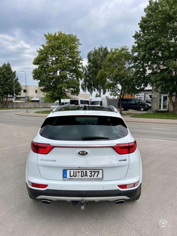 Kia Sportage 2016 Telšiai vietnē Balts Kia Sportage 2016 Telšiai, ar dzinēja tilpumu 1.59 L un nobraukumu 225 tūkst. km par 10700 €, foto 5 vietnē AUTOMOTO.COM.LV