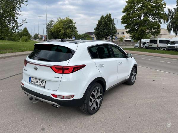 Kia Sportage 2016 Telšiai vietnē Balts Kia Sportage 2016 Telšiai, ar dzinēja tilpumu 1.59 L un nobraukumu 225 tūkst. km par 10700 €, foto 6 vietnē AUTOMOTO.COM.LV