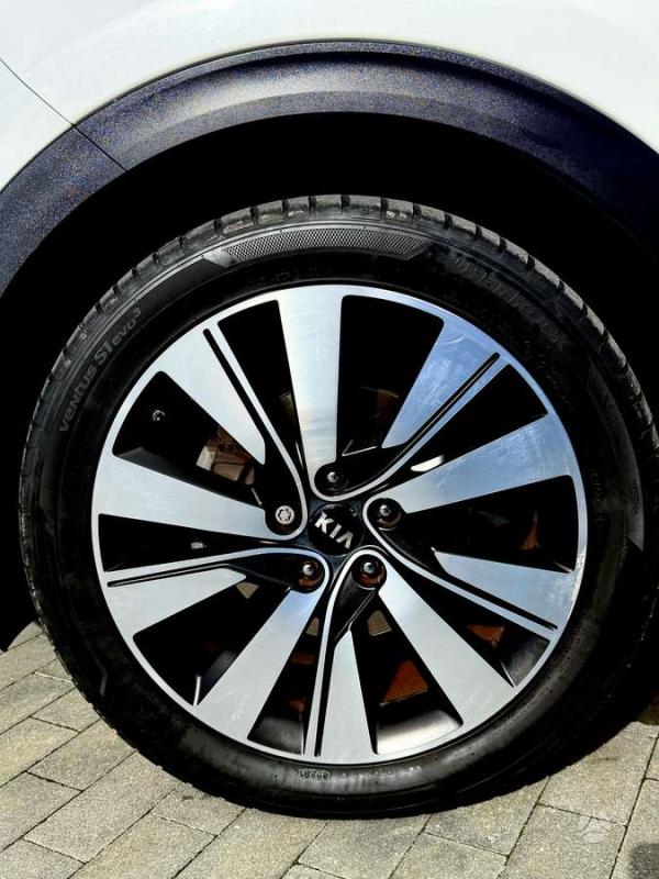 Белый Киа Sportage 2016 в Каунас, объемом двигателя 2.00 л и пробегом 168 тыс. км за 12900 €, фото 9 на AUTOMOTO.COM.LV