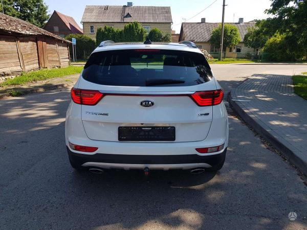 Balts Kia Sportage 2016 Radviliškis, ar dzinēja tilpumu 1.60 L un nobraukumu 218 tūkst. km par 9700 €, foto 8 vietnē AUTOMOTO.COM.LV