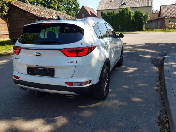 Balts Kia Sportage 2016 Radviliškis, ar dzinēja tilpumu 1.60 L un nobraukumu 218 tūkst. km par 9700 €, foto 9 vietnē AUTOMOTO.COM.LV