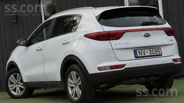 Balts Kia Sportage 2016 Rīga, ar dzinēja tilpumu 1.70 L un nobraukumu 213 tūkst. km par 7650 €, foto 5 vietnē AUTOMOTO.COM.LV