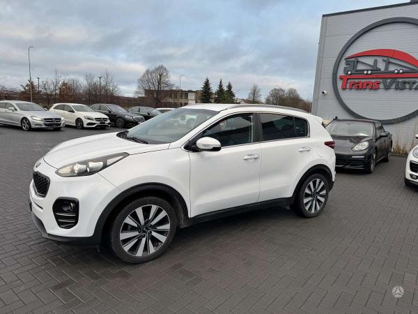 Balts Kia Sportage 2017 Telšiai, ar dzinēja tilpumu 1.69 L un nobraukumu 220 tūkst. km par 10500 €, foto 3 vietnē AUTOMOTO.COM.LV