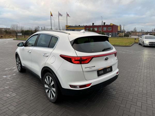 Balts Kia Sportage 2017 Telšiai, ar dzinēja tilpumu 1.69 L un nobraukumu 220 tūkst. km par 10500 €, foto 5 vietnē AUTOMOTO.COM.LV
