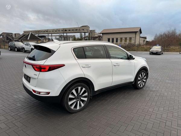 Balts Kia Sportage 2017 Telšiai, ar dzinēja tilpumu 1.69 L un nobraukumu 220 tūkst. km par 10500 €, foto 8 vietnē AUTOMOTO.COM.LV