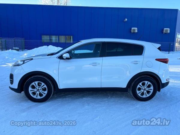 Balts Kia Sportage 2017 Paide, ar dzinēja tilpumu 1.70 L un nobraukumu 204 tūkst. km par 10590 €, foto 3 vietnē AUTOMOTO.COM.LV