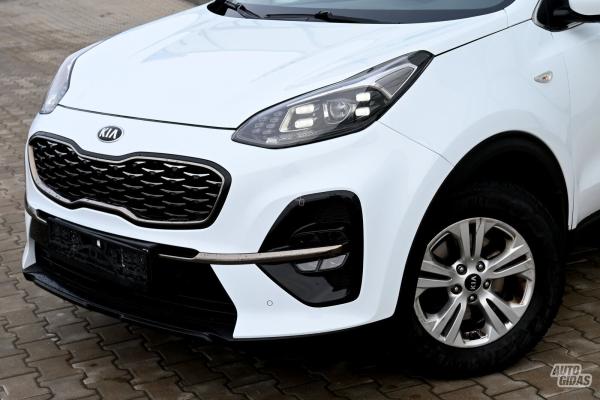 Balts Kia Sportage 2017 Kretinga, ar dzinēja tilpumu 1.70 L un nobraukumu 140 tūkst. km par 10499 €, foto 4 vietnē AUTOMOTO.COM.LV