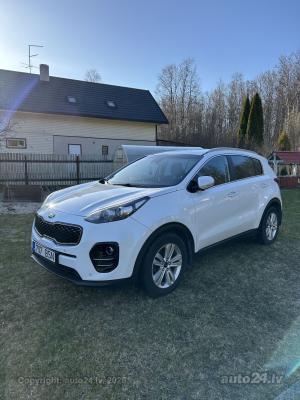 Белый Киа Sportage 2017 в Таллин, объемом двигателя 1.70 л и пробегом 128 тыс. км за 12000 €, фото  на AUTOMOTO.COM.LV