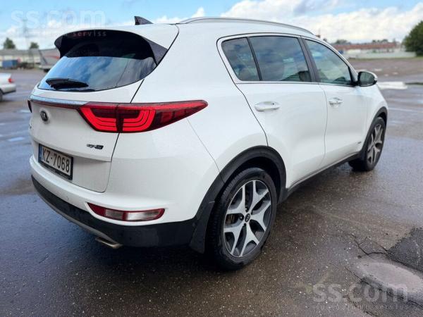 Белый Киа Sportage 2017 в Рига, объемом двигателя 2.00 л и пробегом 116 тыс. км за 14800 €, фото 4 на AUTOMOTO.COM.LV