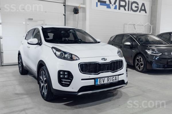 Balts Kia Sportage 2017 Rīga, ar dzinēja tilpumu 2.00 L un nobraukumu 106 tūkst. km par 15290 €, foto 1 vietnē AUTOMOTO.COM.LV