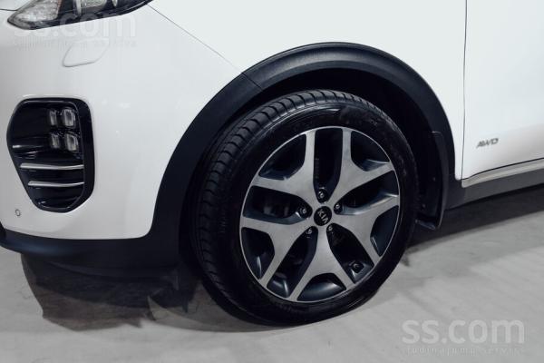 Balts Kia Sportage 2017 Rīga, ar dzinēja tilpumu 2.00 L un nobraukumu 106 tūkst. km par 15290 €, foto 4 vietnē AUTOMOTO.COM.LV