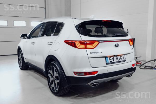 Balts Kia Sportage 2017 Rīga, ar dzinēja tilpumu 2.00 L un nobraukumu 106 tūkst. km par 15290 €, foto 5 vietnē AUTOMOTO.COM.LV