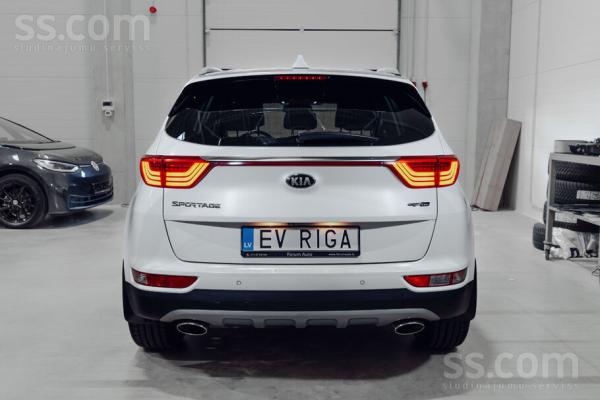 Balts Kia Sportage 2017 Rīga, ar dzinēja tilpumu 2.00 L un nobraukumu 106 tūkst. km par 15290 €, foto 6 vietnē AUTOMOTO.COM.LV