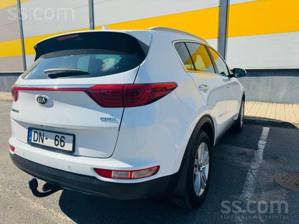 Белый Киа Sportage 2017 в Рига, объемом двигателя 2.00 л и пробегом 163 тыс. км за 12500 €, фото 4 на AUTOMOTO.COM.LV