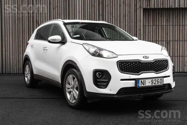 Белый Киа Sportage 2017 в Рига, объемом двигателя 1.70 л и пробегом 160 тыс. км за 11000 €, фото 1 на AUTOMOTO.COM.LV