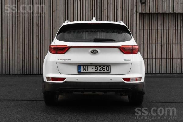 Белый Киа Sportage 2017 в Рига, объемом двигателя 1.70 л и пробегом 160 тыс. км за 11000 €, фото 4 на AUTOMOTO.COM.LV