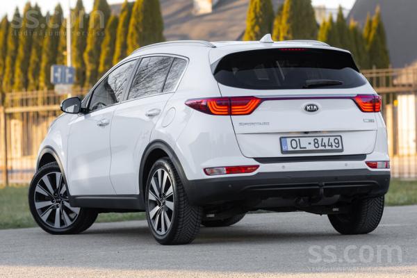 Balts Kia Sportage 2017 Jelgava, ar dzinēja tilpumu 1.70 L un nobraukumu 0 tūkst. km par 10950 €, foto 5 vietnē AUTOMOTO.COM.LV