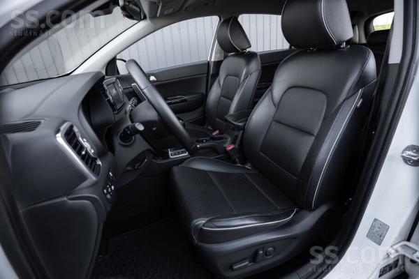 Balts Kia Sportage 2017 Jelgava, ar dzinēja tilpumu 1.70 L un nobraukumu 0 tūkst. km par 10950 €, foto 9 vietnē AUTOMOTO.COM.LV