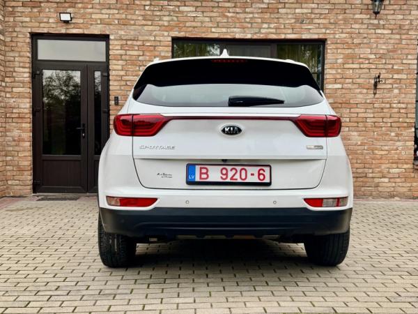 Белый Киа Sportage 2017 в Рига, объемом двигателя 1.70 л и пробегом 195 тыс. км за 11750 €, фото 4 на AUTOMOTO.COM.LV