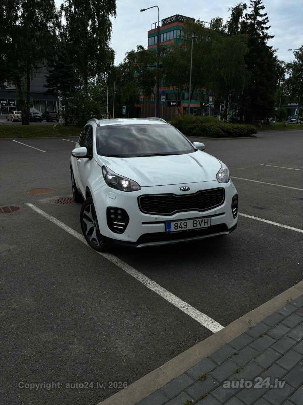Белый Киа Sportage 2017 в Таллин, объемом двигателя 1.60 л и пробегом 115 тыс. км за 15000 €, фото 1 на AUTOMOTO.COM.LV