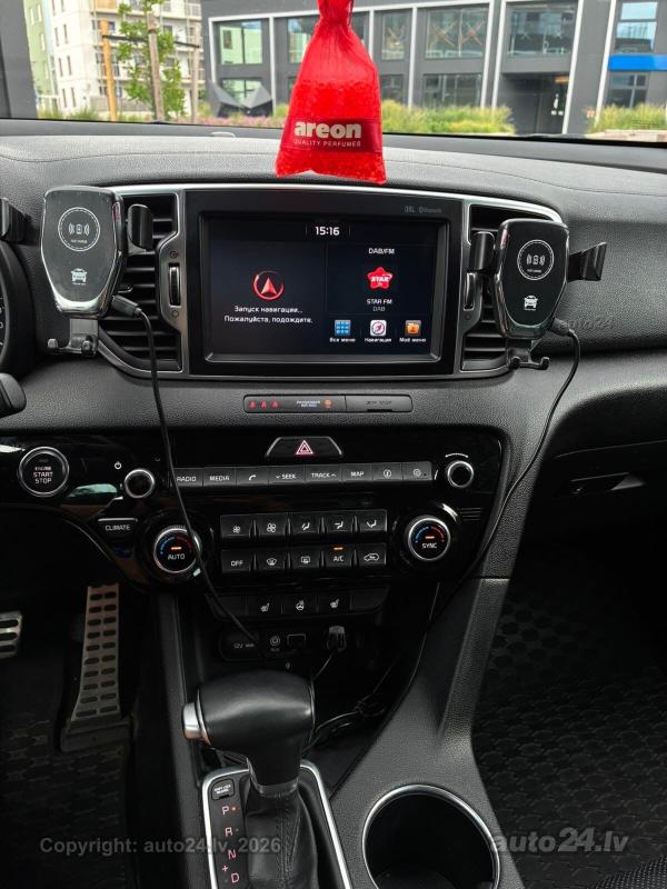 Белый Киа Sportage 2017 в Таллин, объемом двигателя 1.60 л и пробегом 115 тыс. км за 15000 €, фото 3 на AUTOMOTO.COM.LV