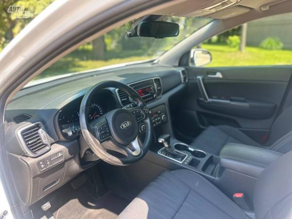 Balts Kia Sportage 2017 Utena, ar dzinēja tilpumu 1.70 L un nobraukumu 268 tūkst. km par 9800 €, foto 4 vietnē AUTOMOTO.COM.LV
