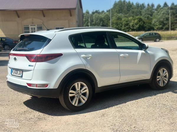 Balts Kia Sportage 2017 Utena, ar dzinēja tilpumu 1.70 L un nobraukumu 268 tūkst. km par 9800 €, foto 6 vietnē AUTOMOTO.COM.LV