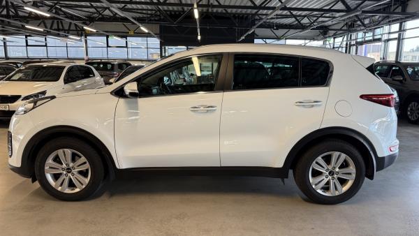 Balts Kia Sportage 2017 Rīga, ar dzinēja tilpumu 1.70 L un nobraukumu 206 tūkst. km par 850000 €, foto 1 vietnē AUTOMOTO.COM.LV