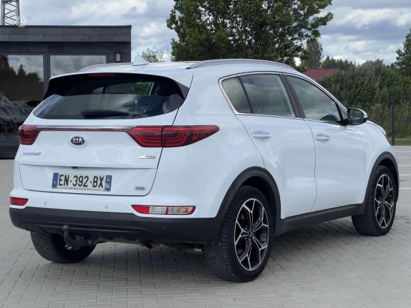 Белый Киа Sportage 2017 в Таураге, объемом двигателя 1.69 л и пробегом 240 тыс. км за 8800 €, фото 4 на AUTOMOTO.COM.LV