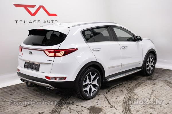 White Kia Sportage 2017 in Tartu, with an engine capacity of 1.60 L and mileage of 97 thousand km for 13898 €, photo 5 on AUTOMOTO.COM.LV