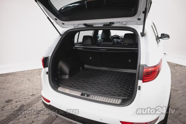White Kia Sportage 2017 in Tartu, with an engine capacity of 1.60 L and mileage of 97 thousand km for 13898 €, photo 9 on AUTOMOTO.COM.LV